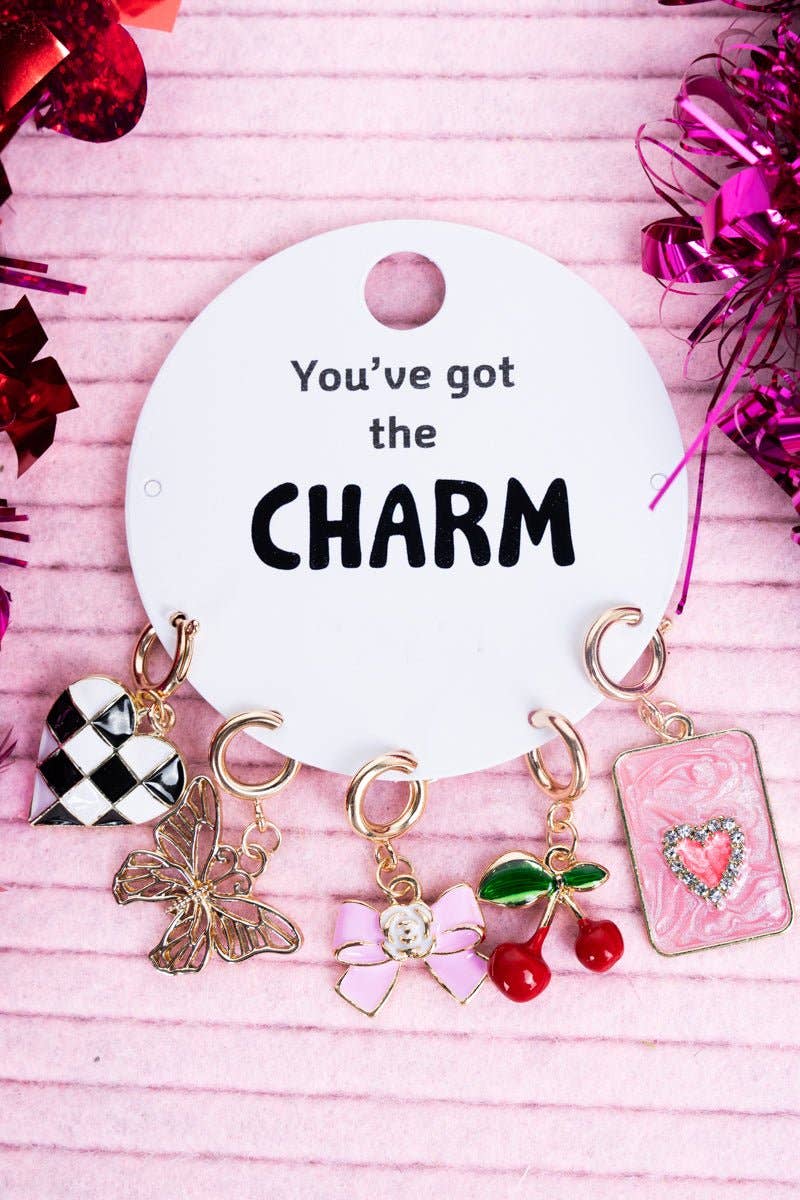 Wholesale charm & dangle bracelets for your store