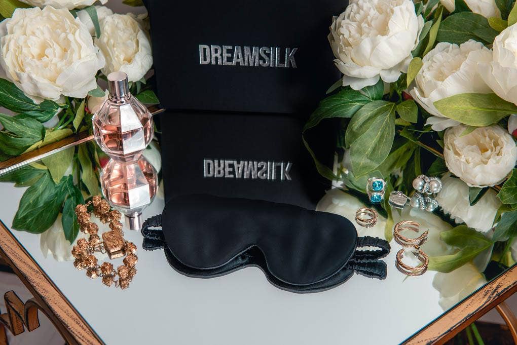 Wholesale GOLD SLEEP MASK X 1 for your store - Faire