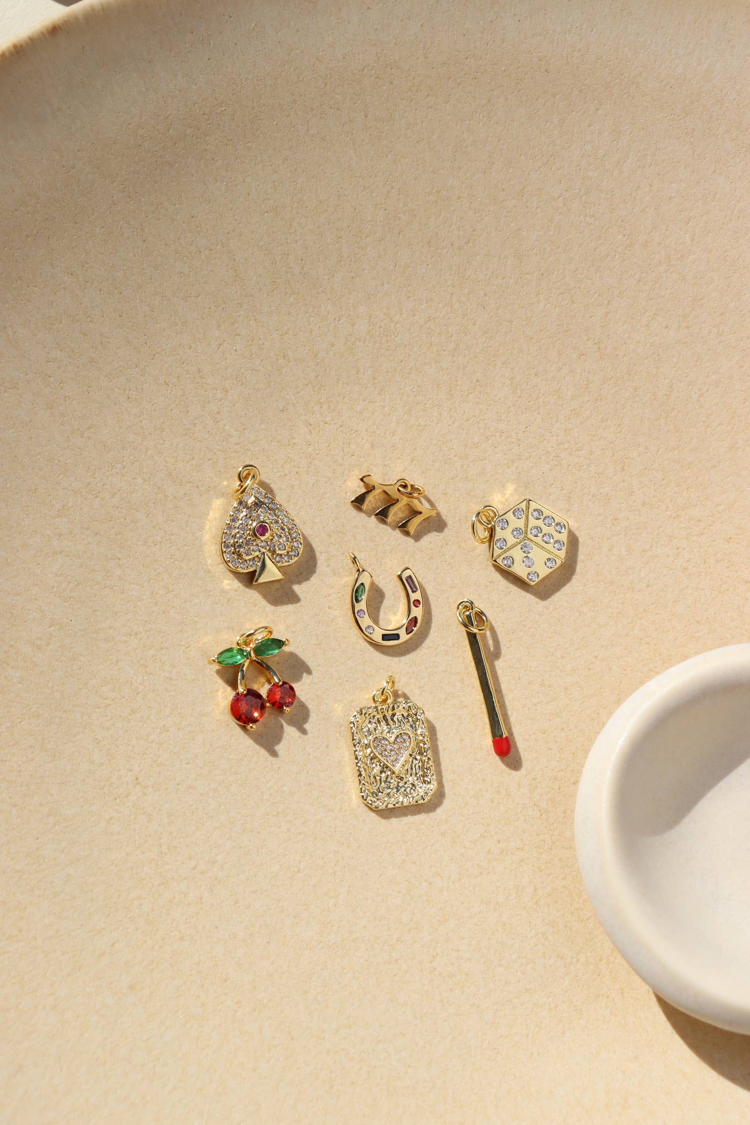 Wholesale charm & dangle bracelets for your store