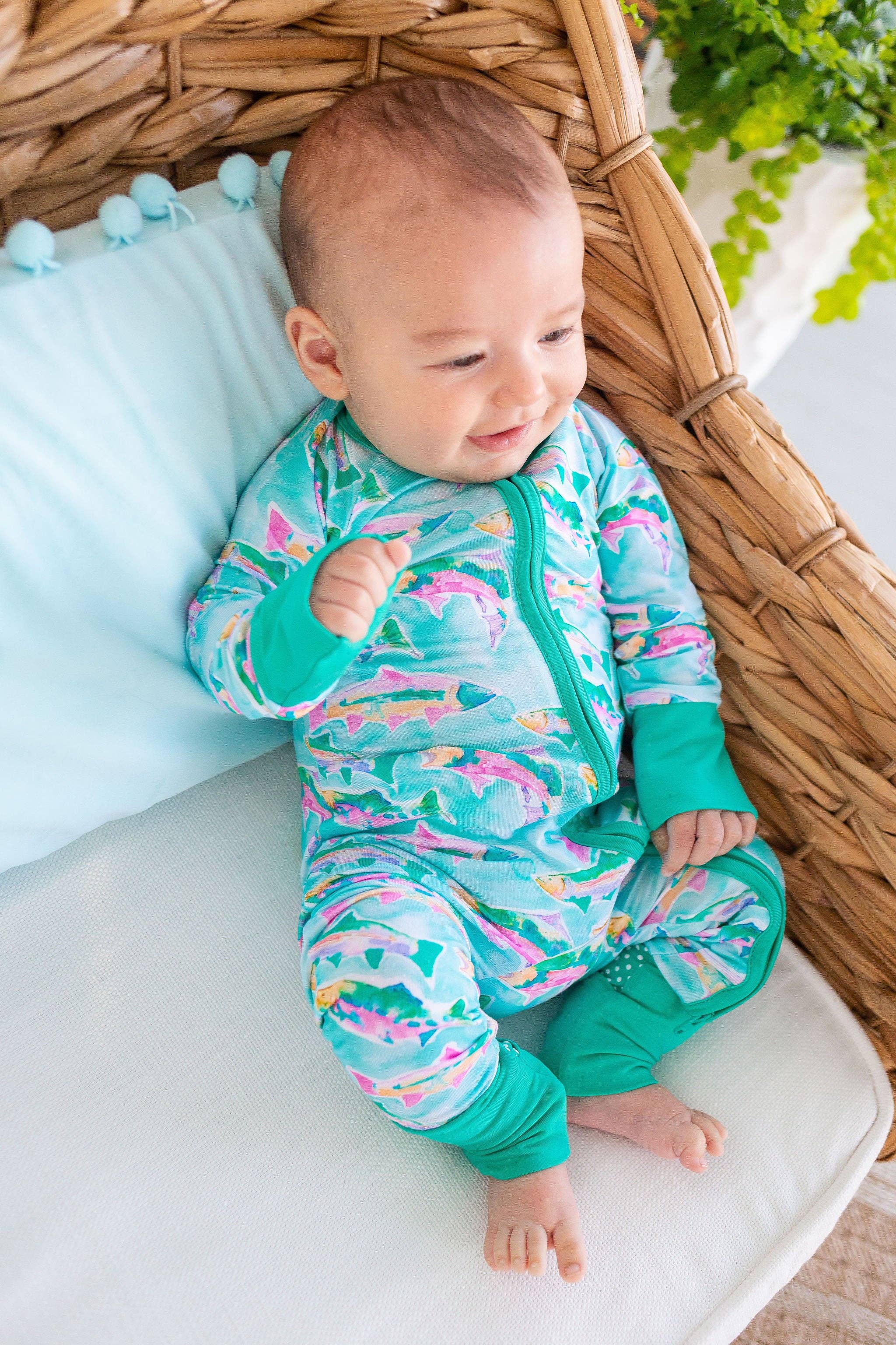 Wholesale Baby's clothing & apparel for your store