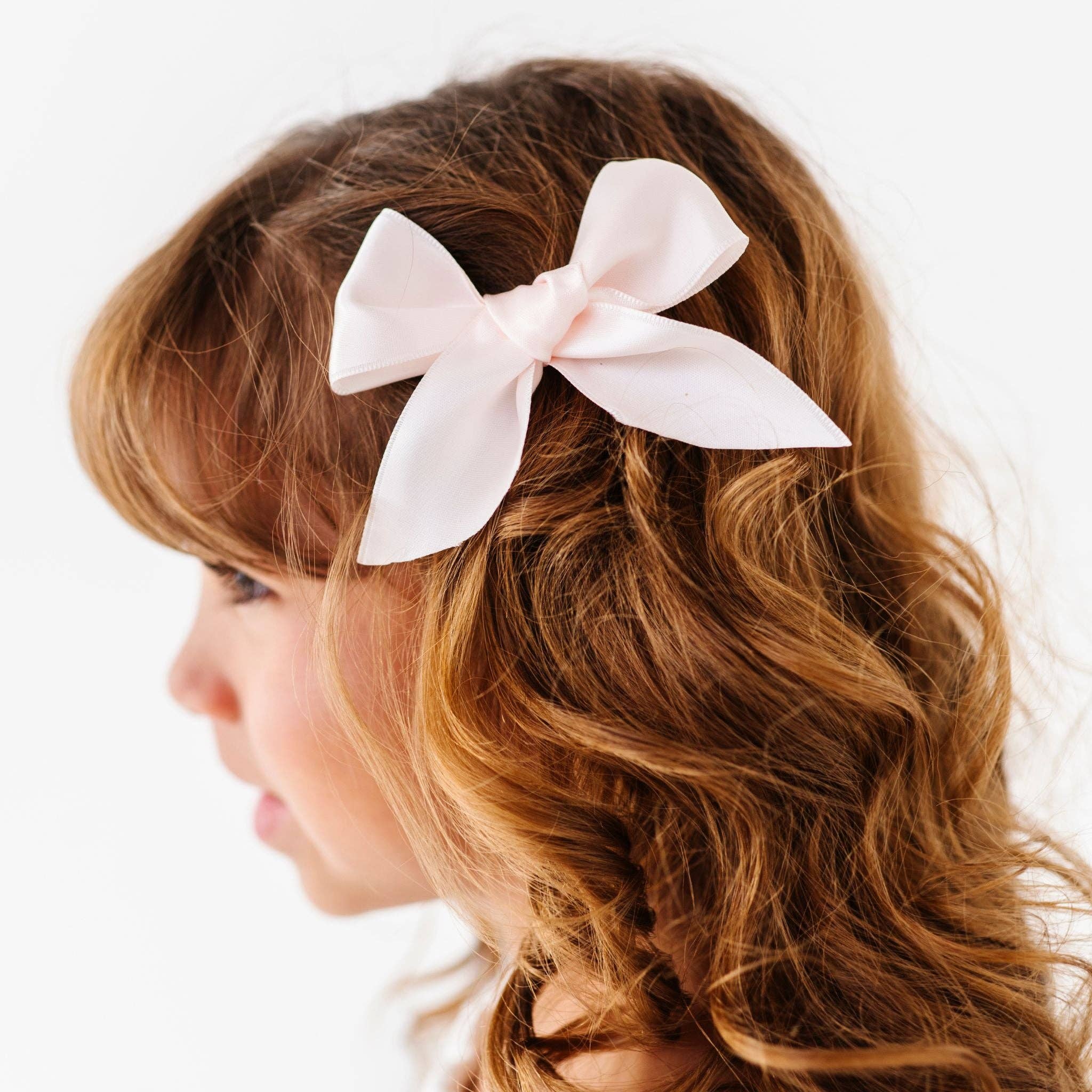 Wholesale 2pk Satin Baby Bloom Clips for your store - Faire