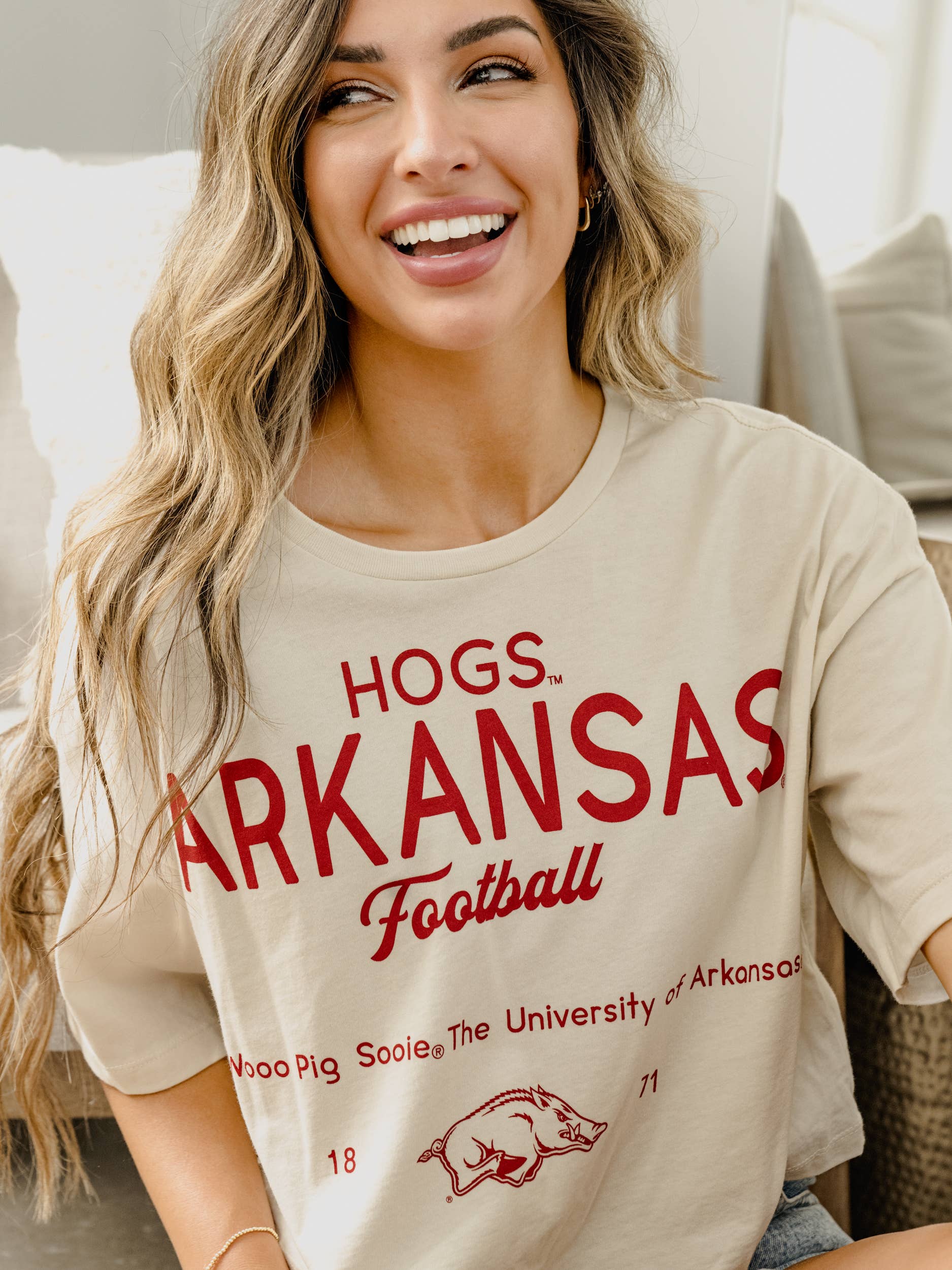Wholesale Arkansas Razorbacks Shot Off Off White Cropped Tee for your ...