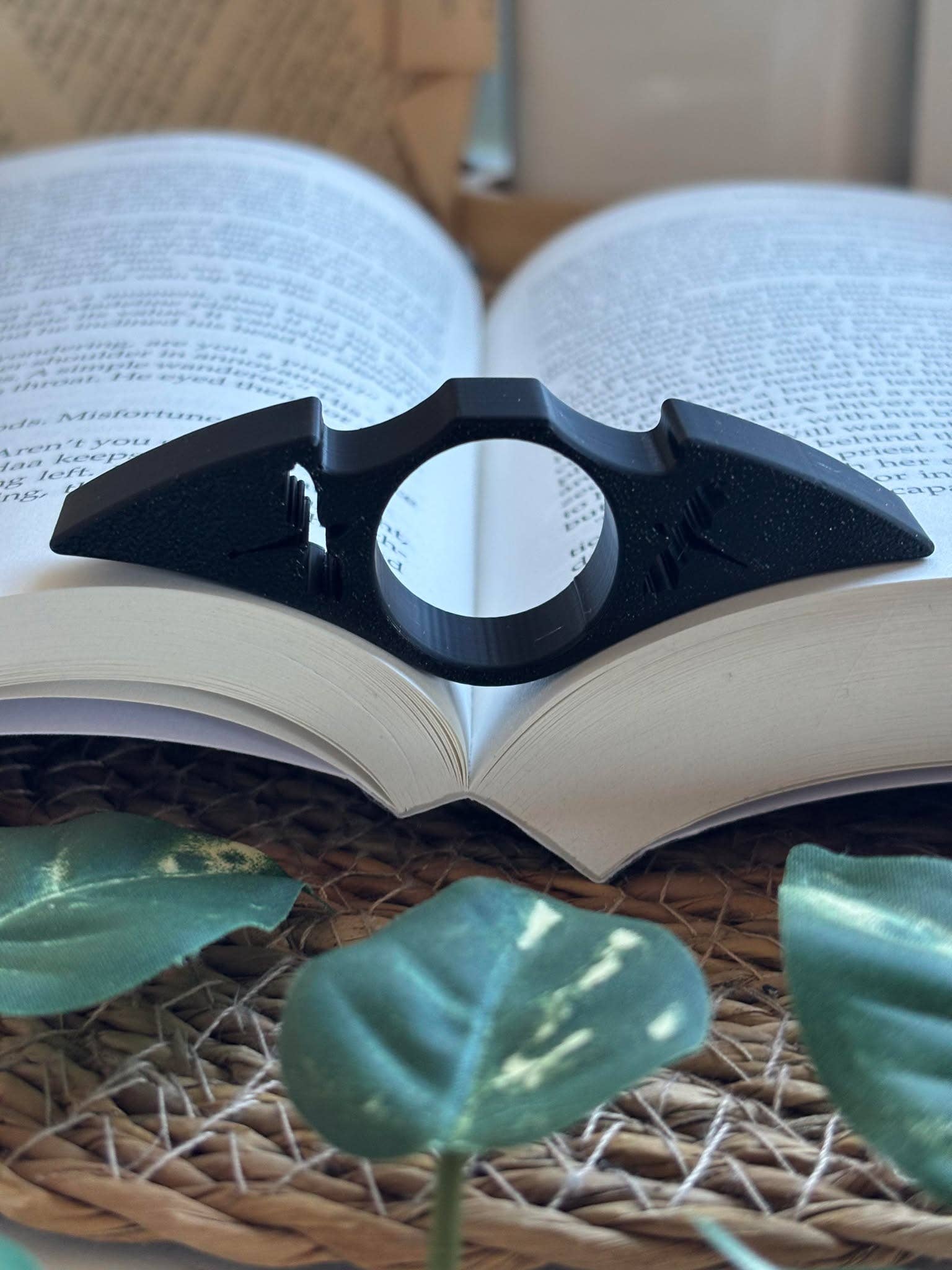 Wholesale Thumb Page Holder - Dragons for your store - Faire