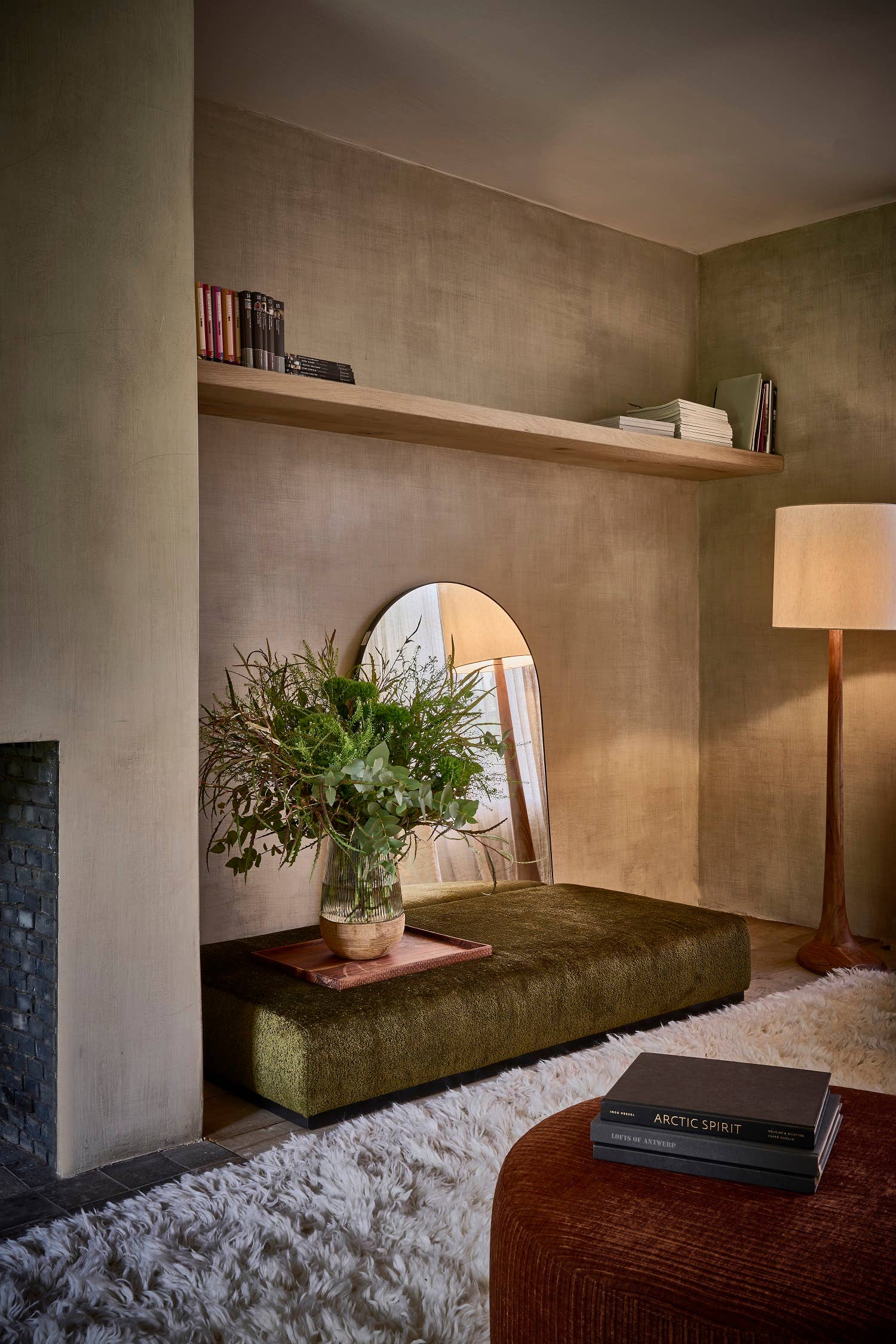 Wholesale Arbre Natural Hurricane/Vase Mango Wood Lg for your store - Faire