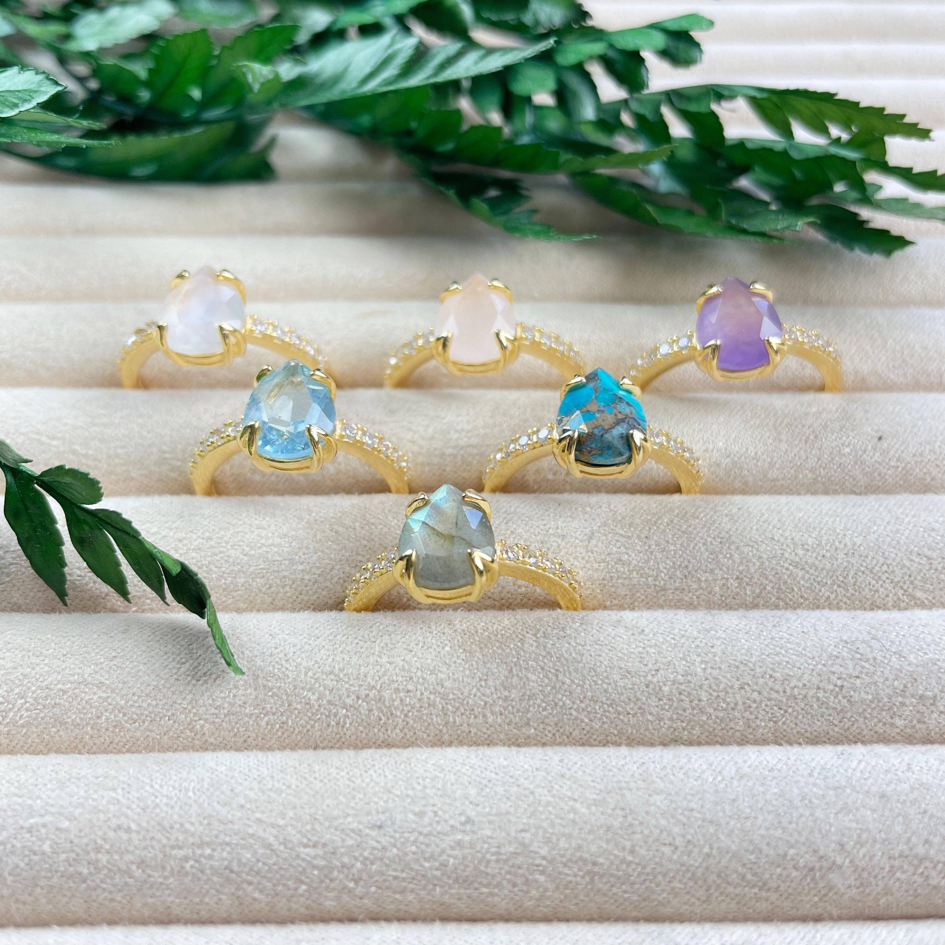 Wholesale Dia Ring: Gemstone Gold Teardrop Crystal Ring for your store ...