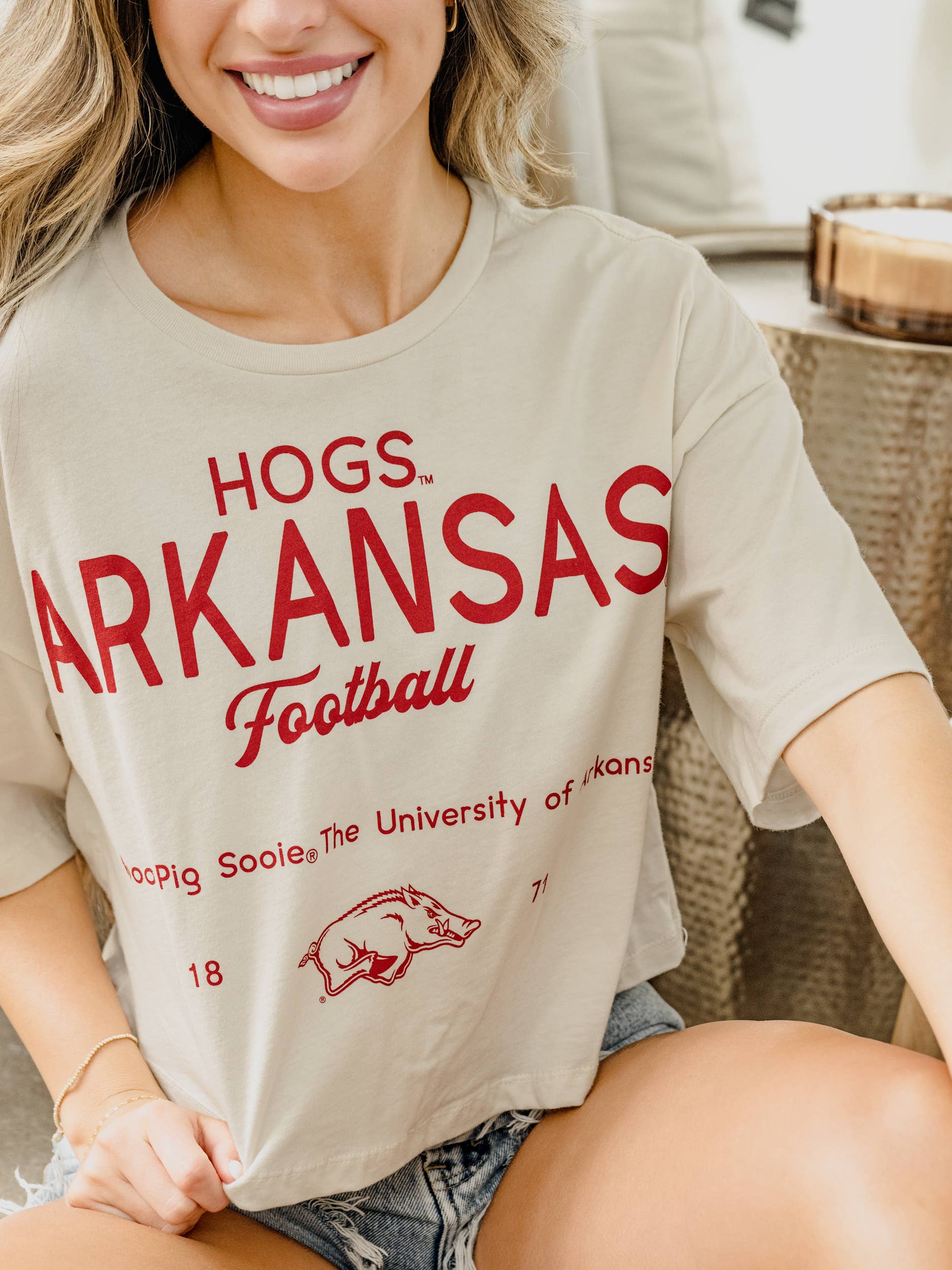 Wholesale Arkansas Razorbacks Shot Off Off White Cropped Tee for your ...