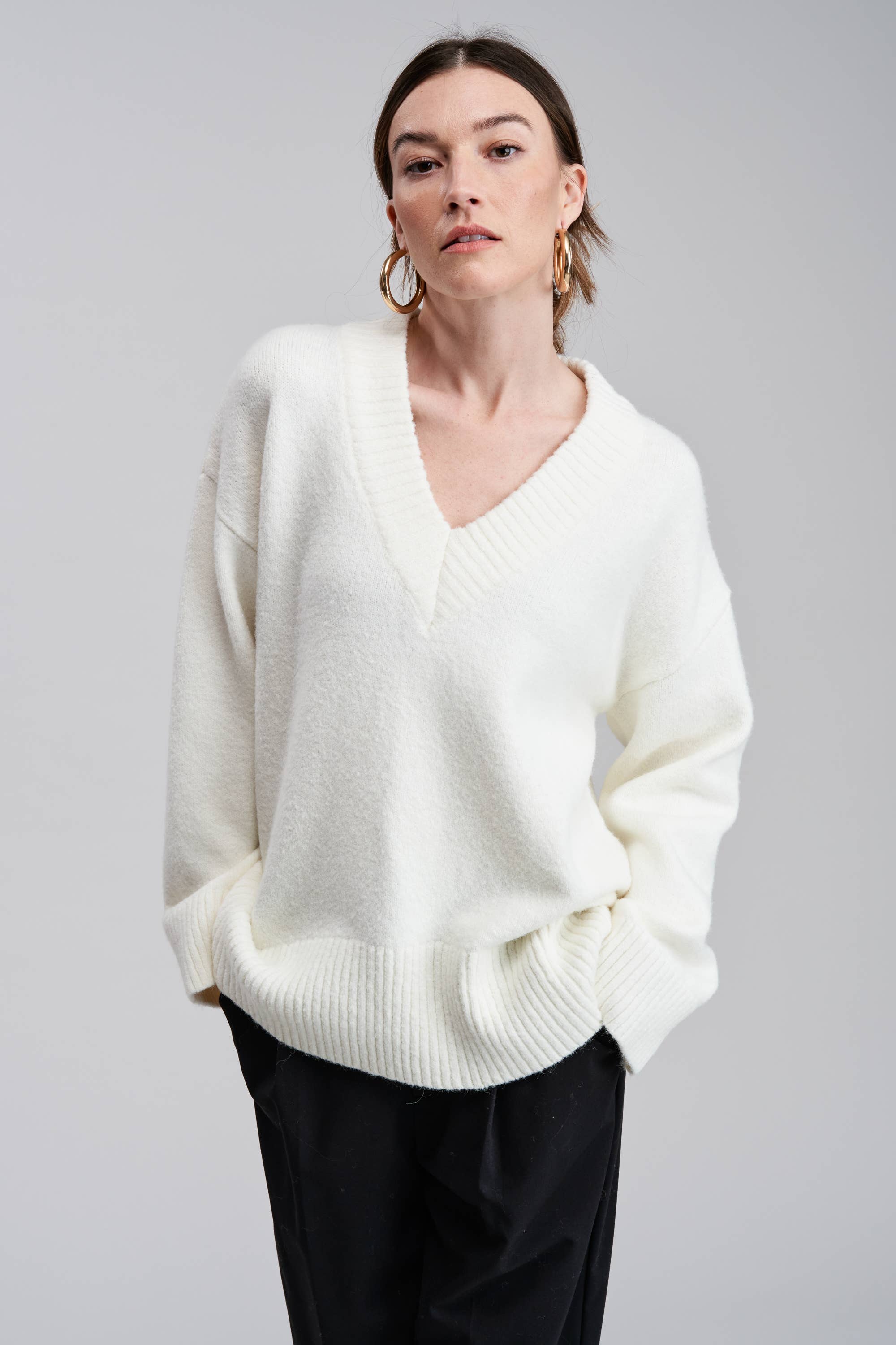 FLAT WHITE wholesale products