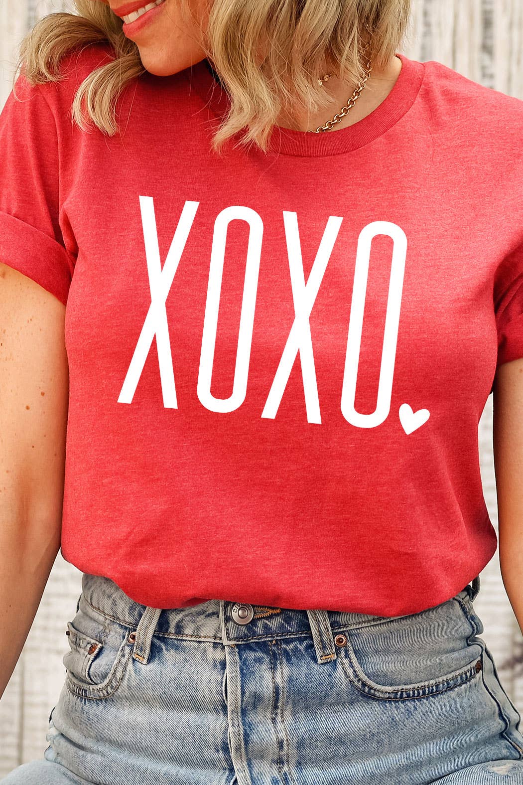 Wholesale XOXO Graphic Tee Valentines Day for your store - Faire