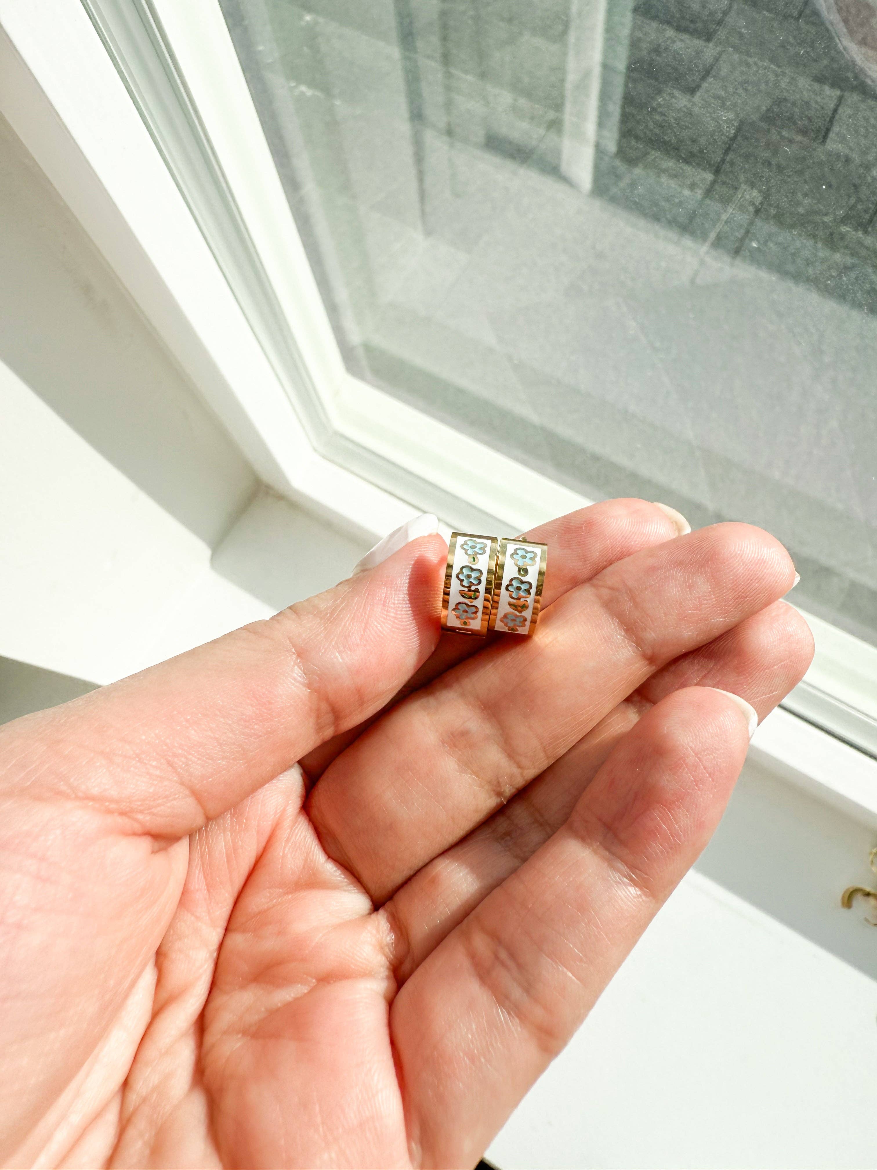 Wholesale Forget me not SS hoops for your store - Faire