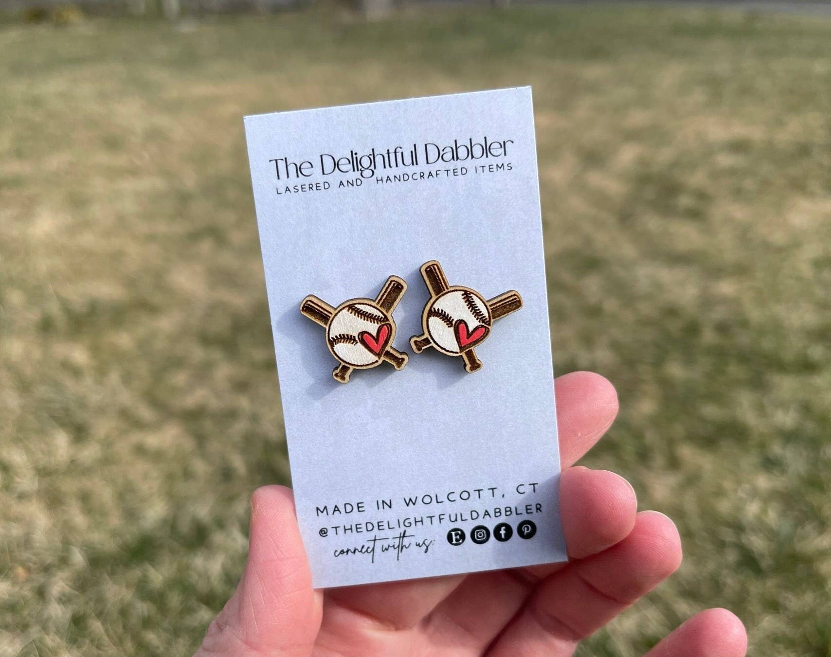 The Delightful Dabbler LLC wholesale products