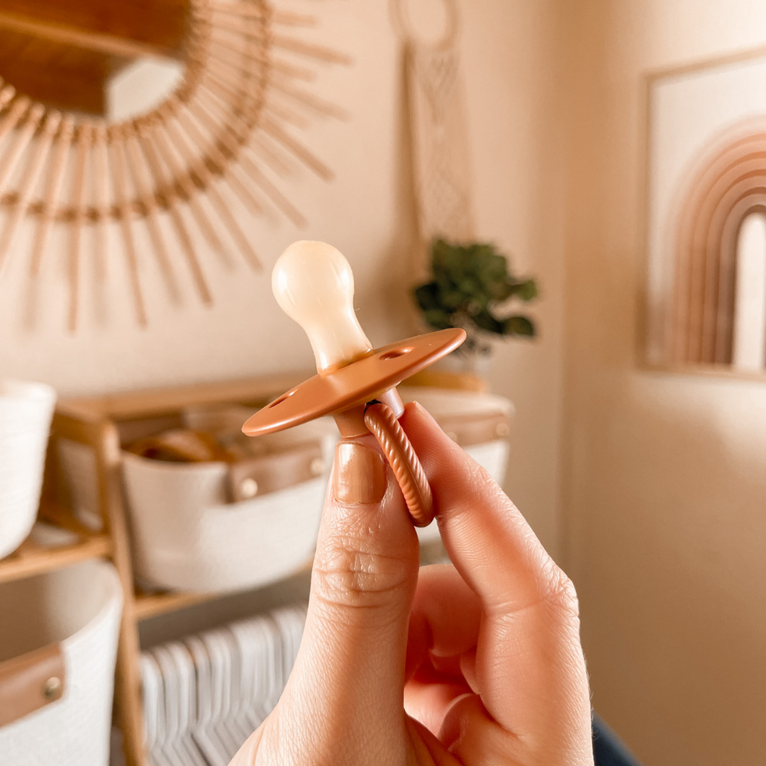 Wholesale Itzy Soother™ Natural Rubber Paci Sets for your store - Faire