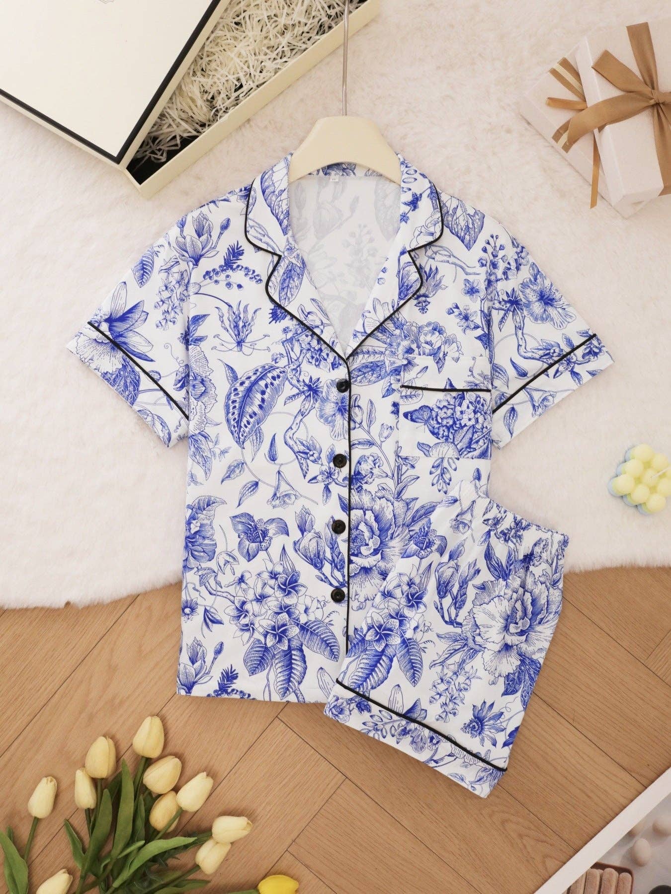 Wholesale Blue & White Classic Floral Print Pajama Set for your store ...