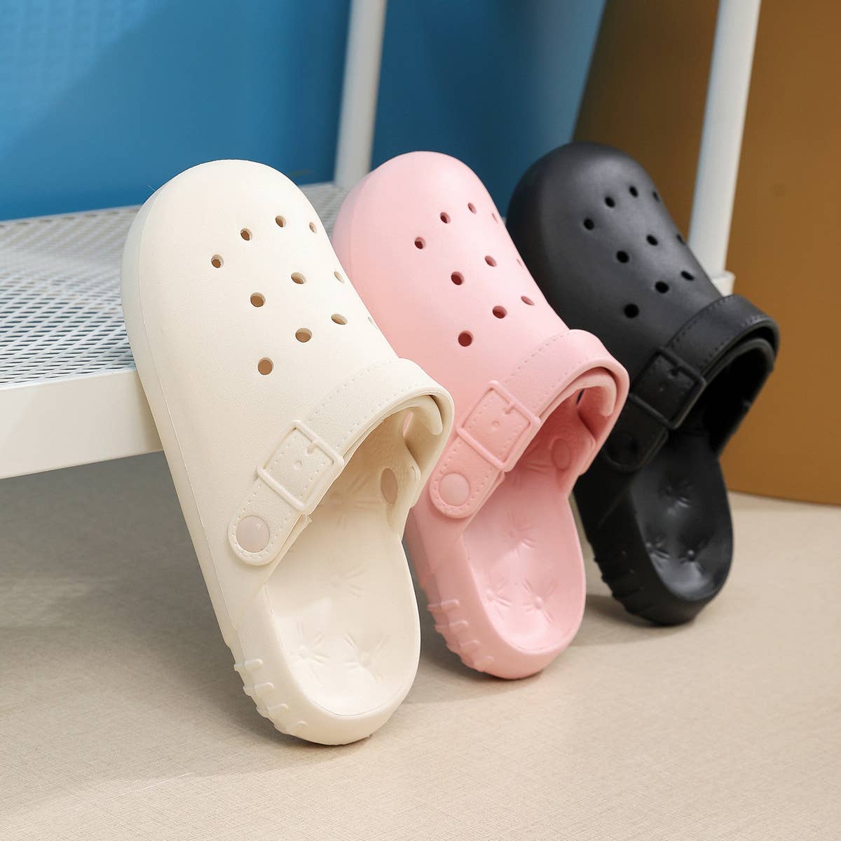 Wholesale crocs shoes for your store