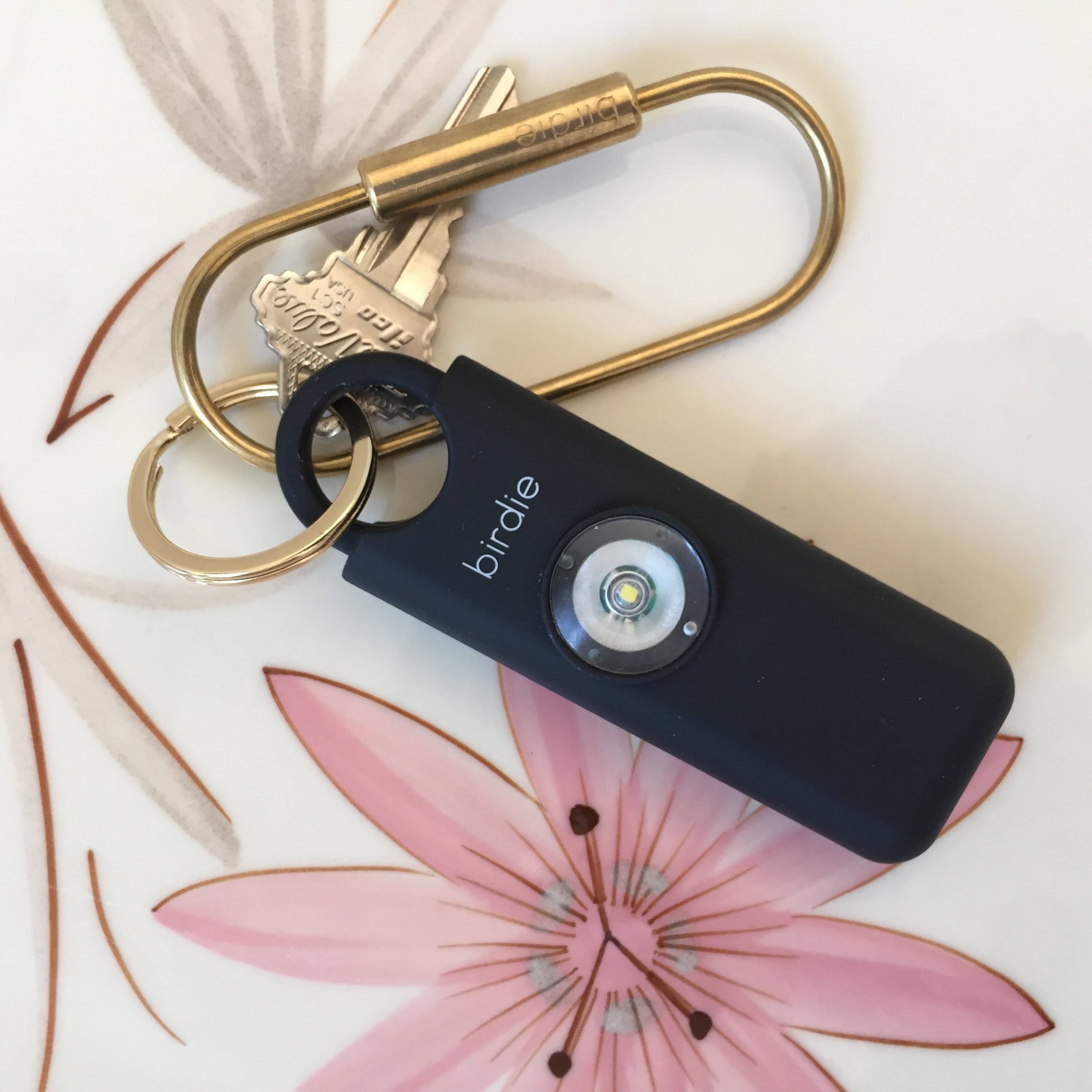 She's Birdie Personal Safety Alarm | Faire.com Deutschland