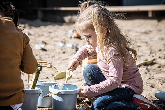 Wholesale Dantoy BIO Sand & Garden Set Sustainable Bioplastic Playset ...