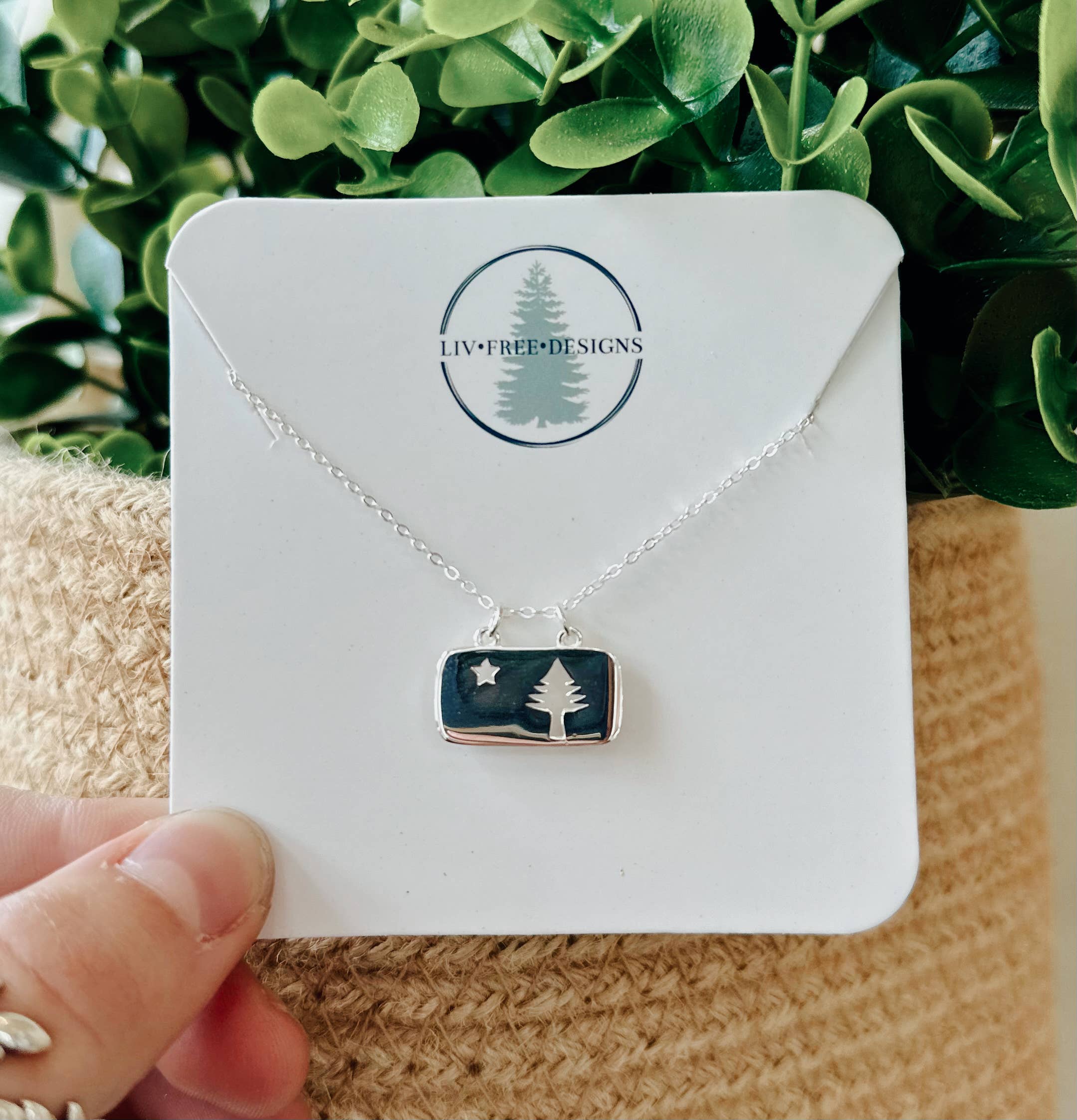 Wholesale Maine Dirigo Necklace - Silver for your store - Faire