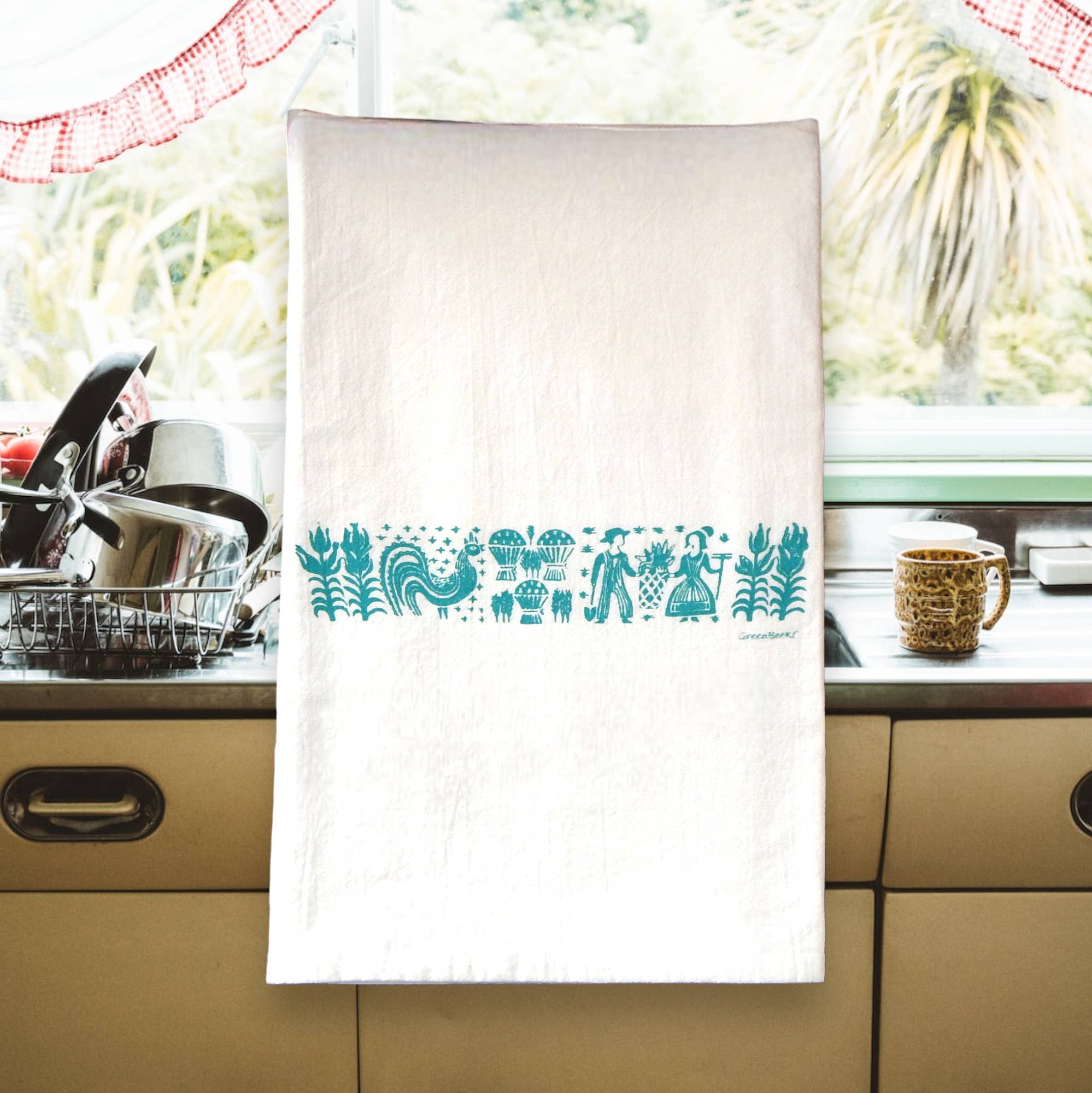 Purchase Wholesale tea towels. Free Returns & Net 60 Terms on Faire