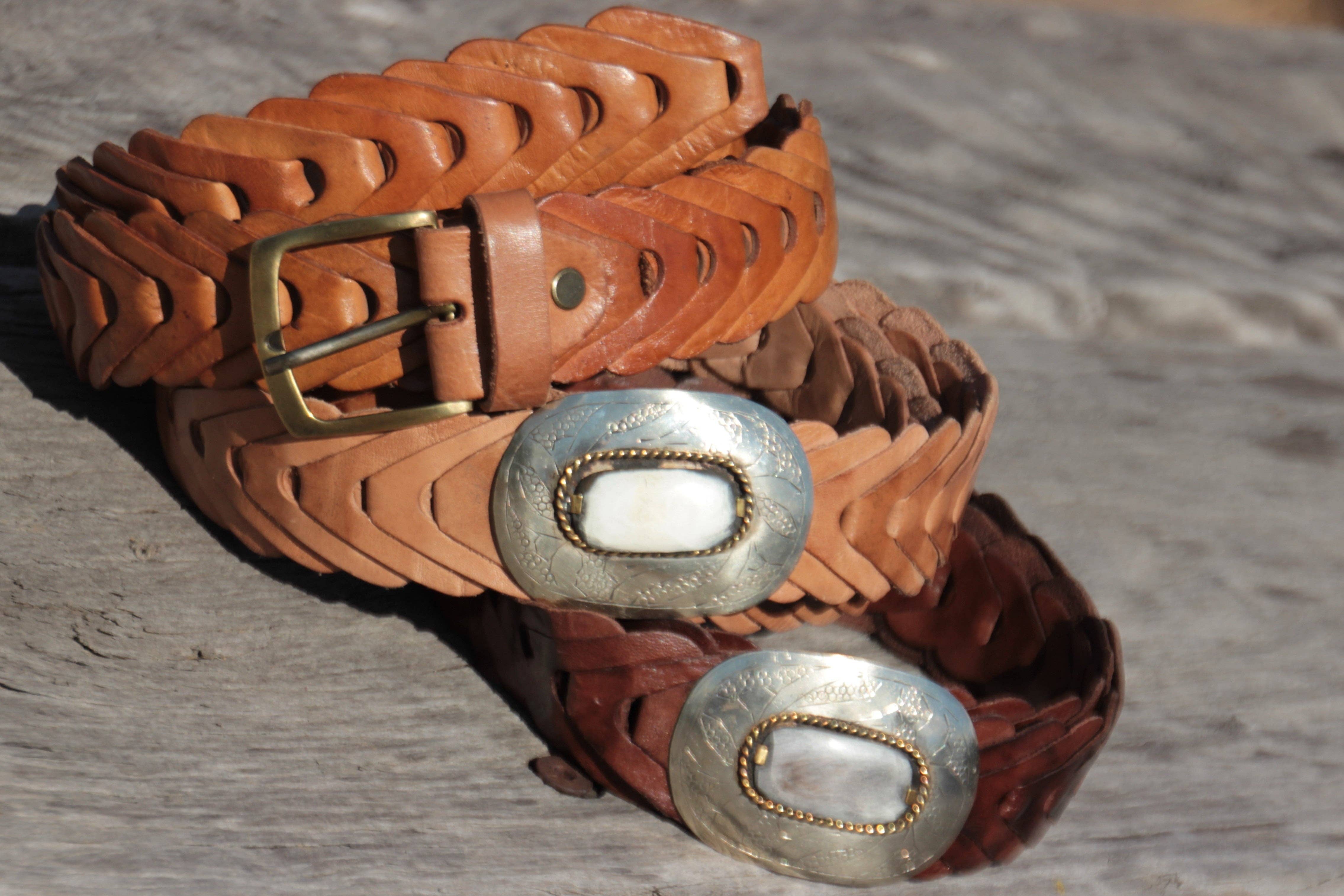 Wholesale Cobra Chain Leather Belt/Bone Tan for your store - Faire