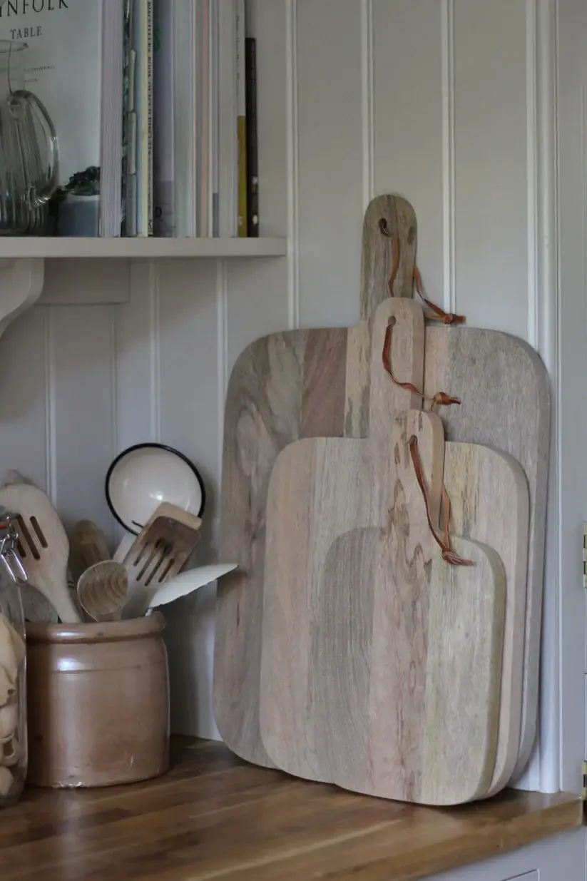 Wholesale olive wood board for your store