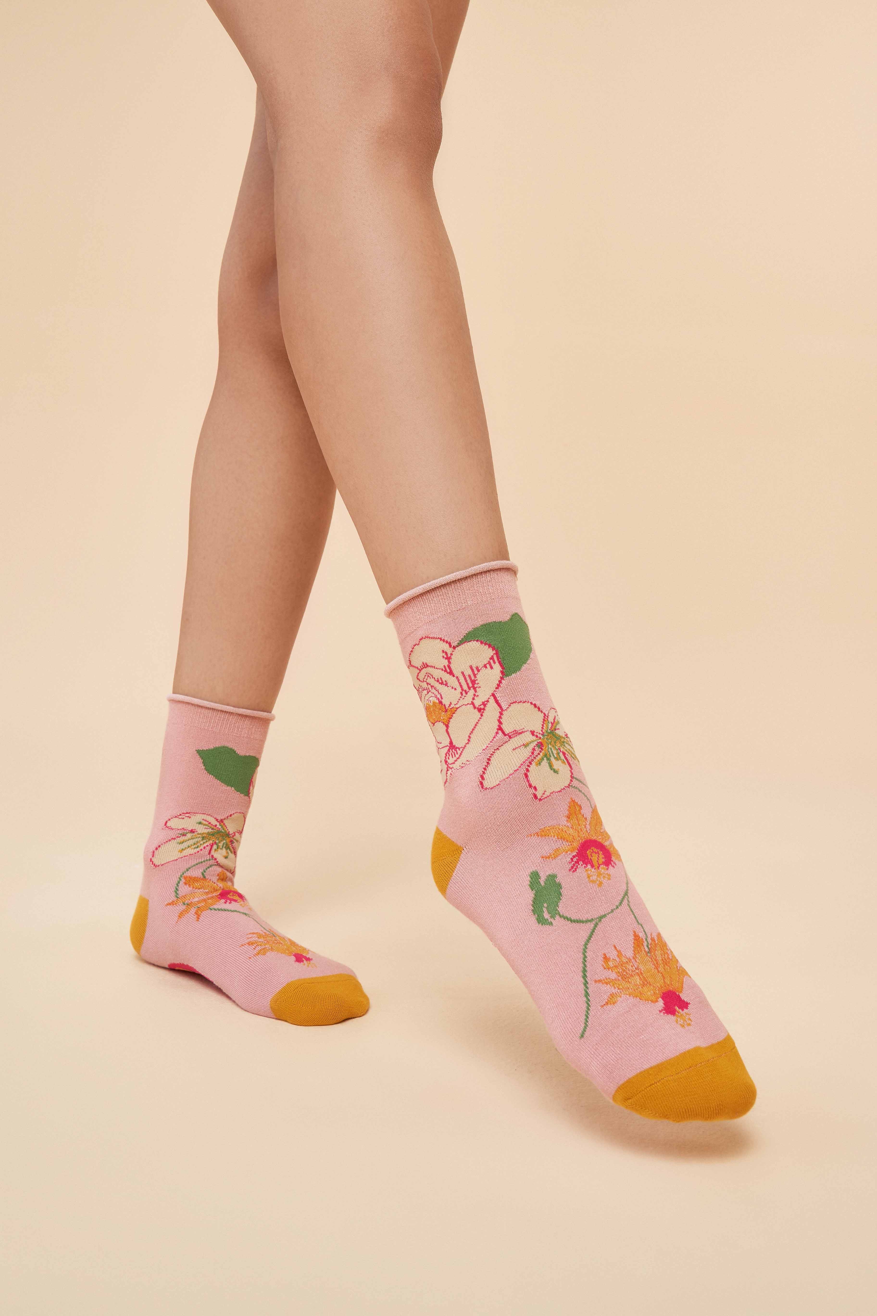 Wholesale Tropical Flora Ankle Socks - Petal for your store - Faire