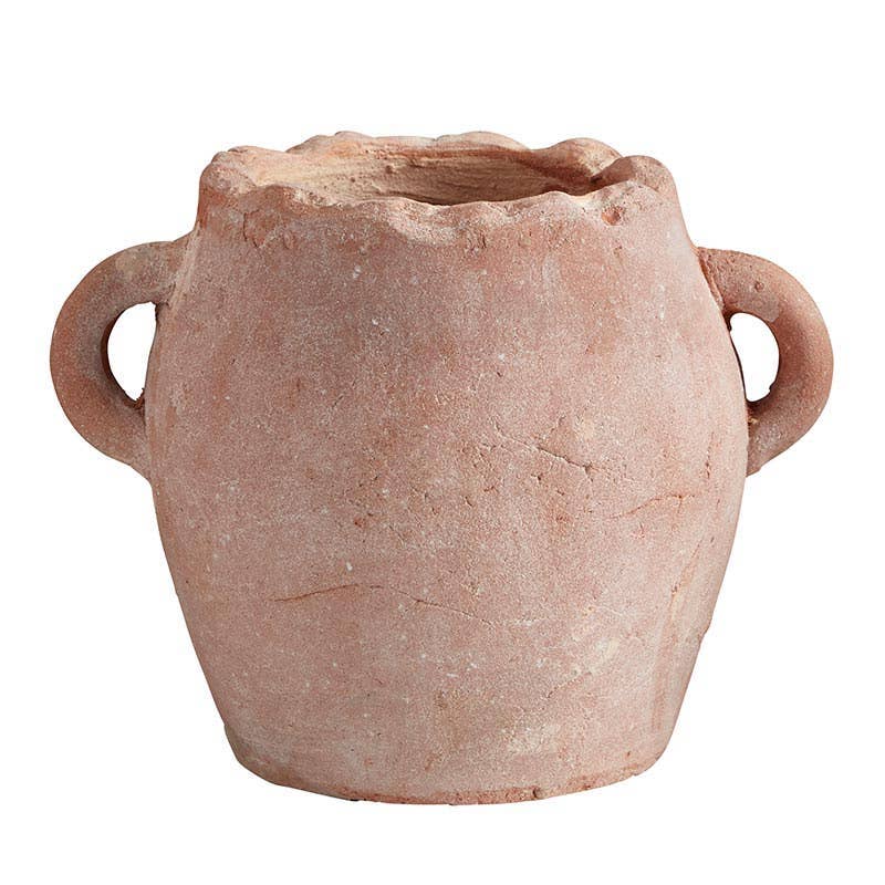 Purchase Wholesale terracotta pots. Free Returns & Net 60 Terms on Faire